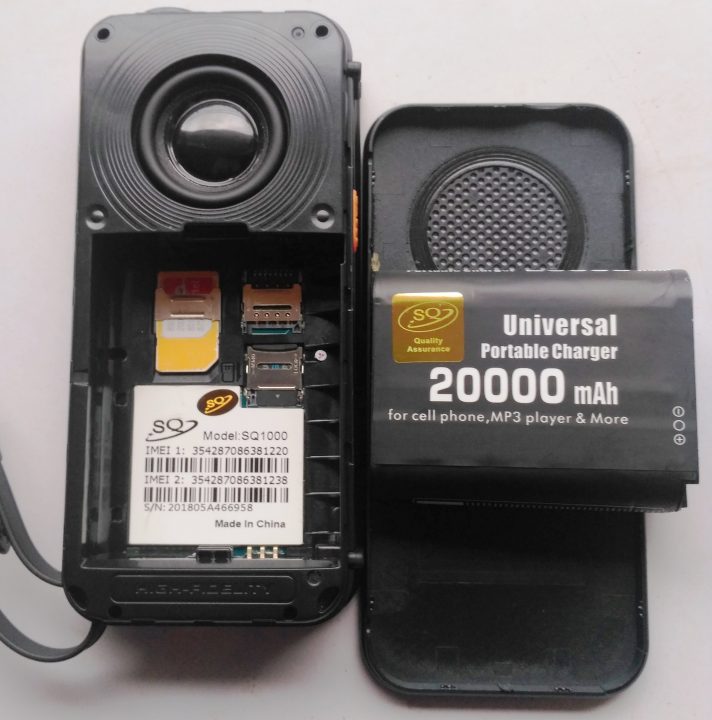 SQ1000 Feature Phone Review: a Power Bank with Phone Functions